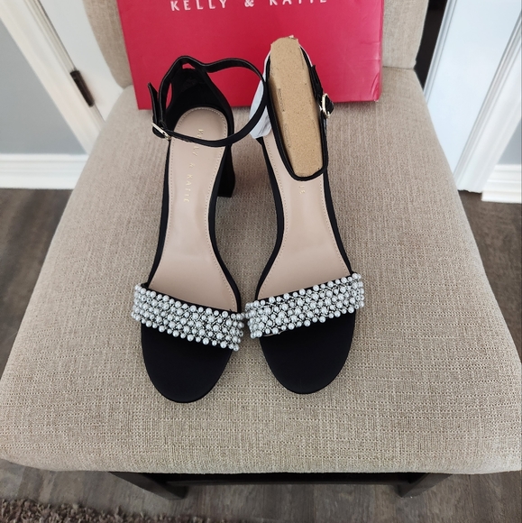 Kelly & Katie | Shoes | Kelly And Katie Black Satin Sandals 9m Nwt ...